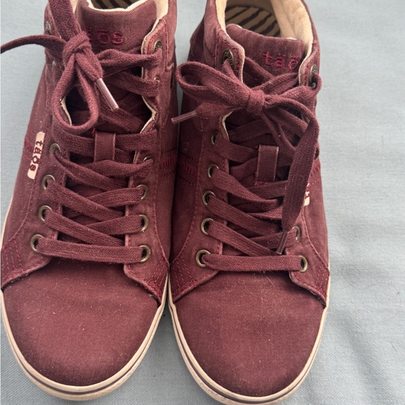 Taos Footwear | Shoes | Taos Footwear Red Burgundy Sneakers With Laceup ...